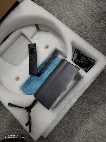 Робот пылесос / Robot Vacuum Cleaner