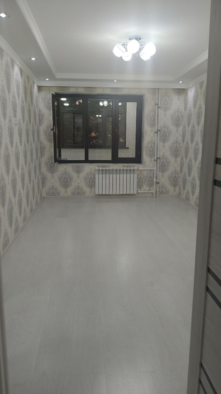Продаётся квартира Чирчик 2 микрараён