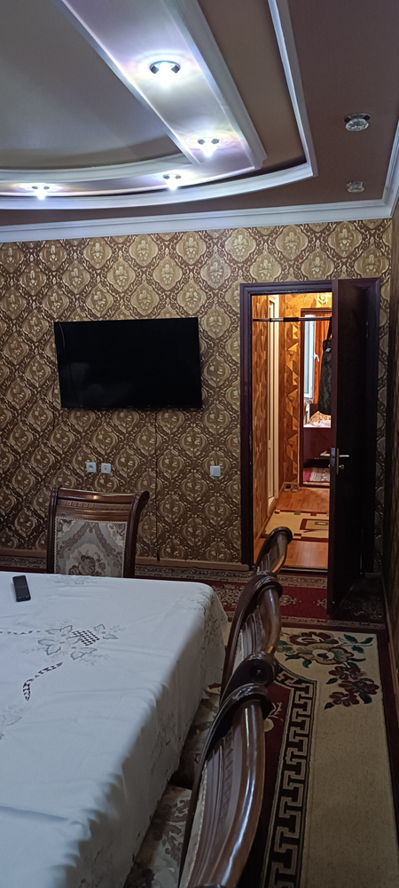 Продается срочно 4х ком. квартира.Сергели-8 вдоль дороги