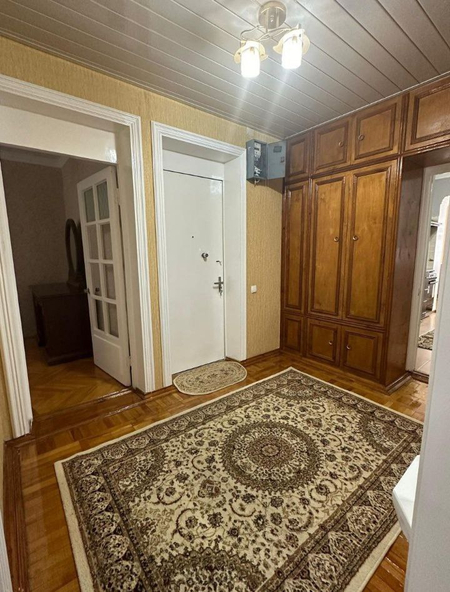 Сдается 3х комнатная квартира. Шота Руставели.