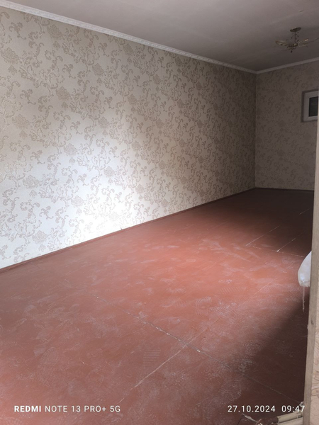 Sebzor nurafshon srochna sotiladi 1.5 sotih TARTSAVOY