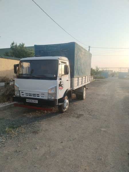 Iveco otayo'l sotiladi