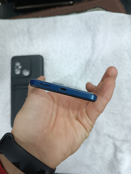 Redmi 12c 128 gb lik oqib oylab tel qilila