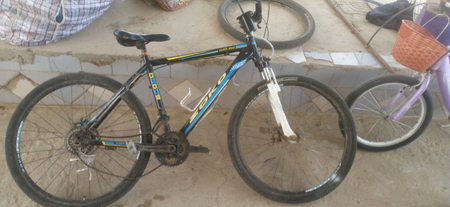 Velosiped sotiladi orqa ichki sozi ketgan  holati  normal