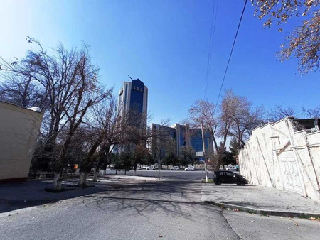Сдаём квартиру на Юнус-Абад хорошая локация метро Бадамзар hhg