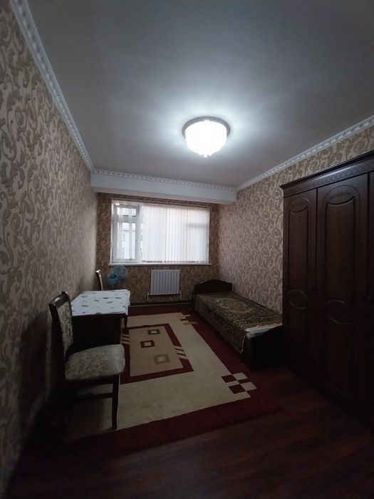 Срочно! Атлас ёнида янги курилган домдан 3 хоналик квартира сотилади