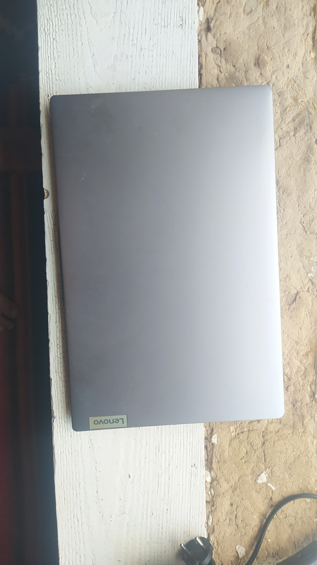 Lenovo. Ram8. 512gb. srochni sotiladi