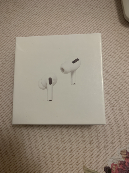 Airpods sotiladi yangi