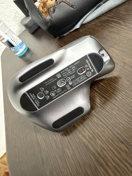 Продам Logitech mx master 3s