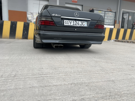 Mercedes-benz W124 e320