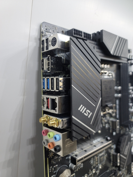 Msi z790 wifi  pro  ddr4