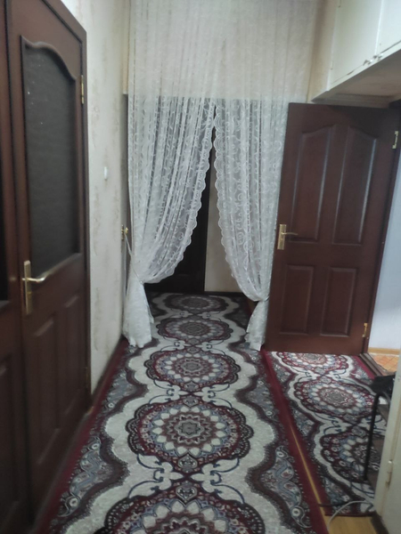 Прадается сергели 4  3ком 75000.у.е.