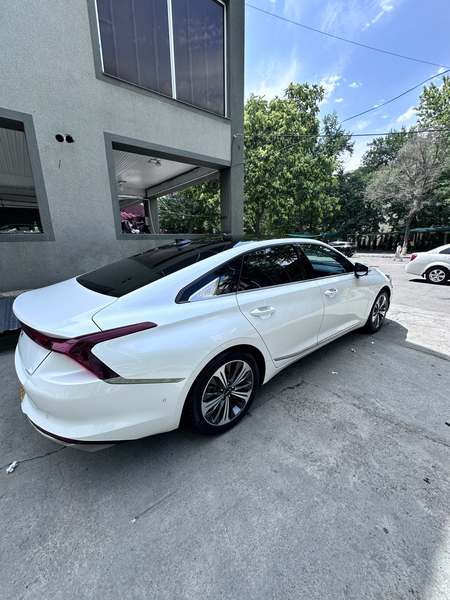 KIA K8 Hibrid  состояние отличное