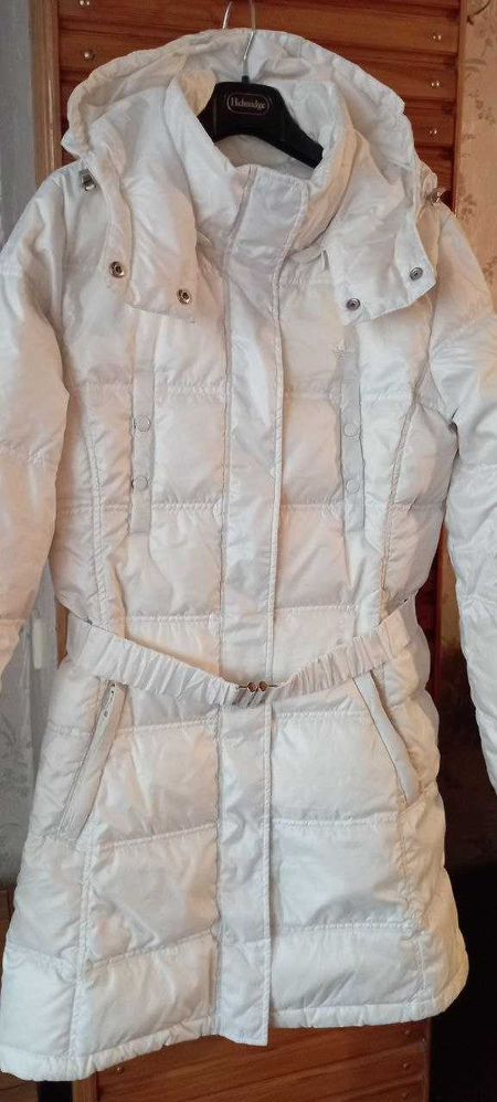 Продаётся зимняя куртка adidas