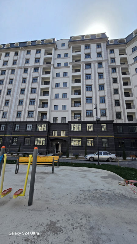 Продается Шикарный Квартира  Карасу 2 Мирзо Улугбек район 2/3/10
