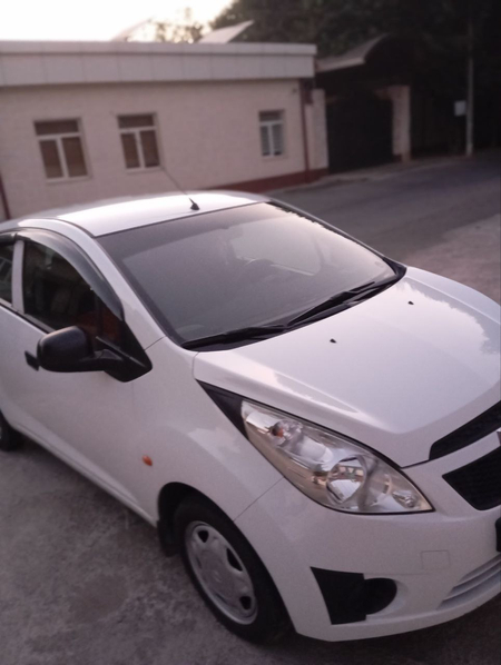 Продается автомобиль спарк
