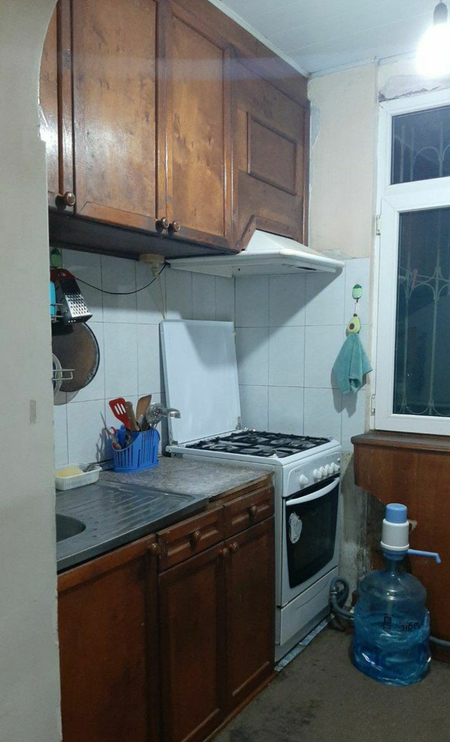 Продается своя 2-комн.квартира у м. М.Горький(БИЙ)Бузбазар 82 000 у.е.