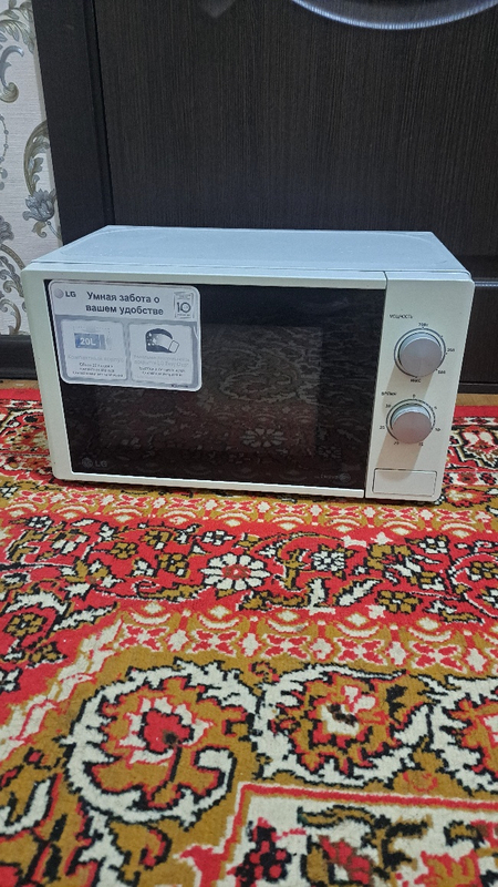 LG 23л микроволновка продаю