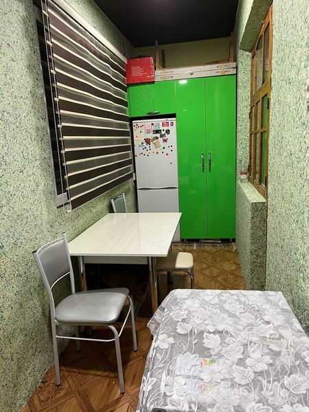 Сдаю 2 комнатная квартира на новостройка 67м2, сергили 8, рядом метро.
