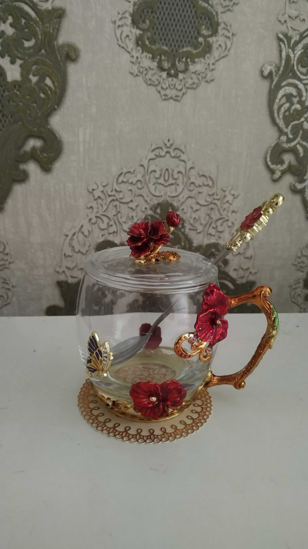 Таза колданылмаган стакан сатылады