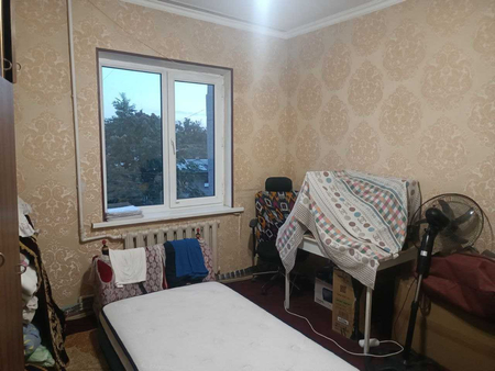 Срочна продаю квартиру 2 комнатная 77 серия геофизика Мирзо Улугбек рн