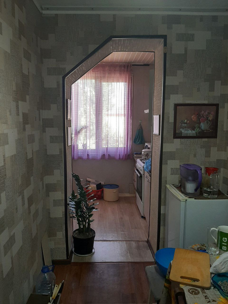 Продается квартира 2х комн,2этаж,Посредников , просьба, не беспокоить