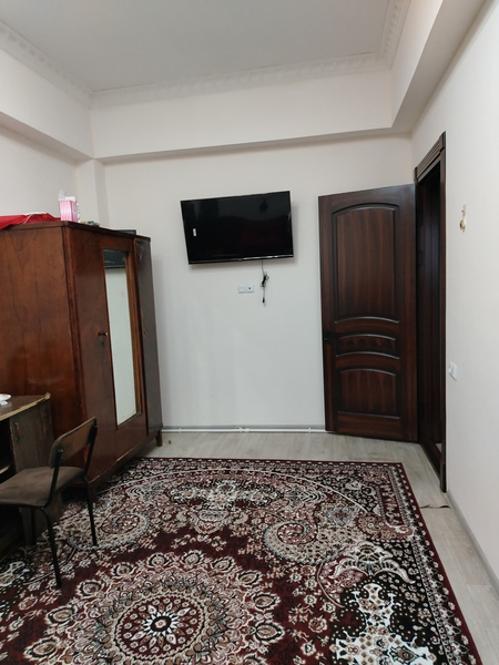 Qizlarga sherikchilika kvartira kirtidan