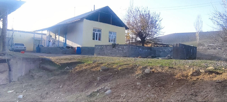 Hovli sotiladi shorvoq betonkadan 10 kilometr tepada