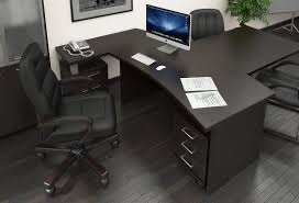 Ofis uchun mebellar.
