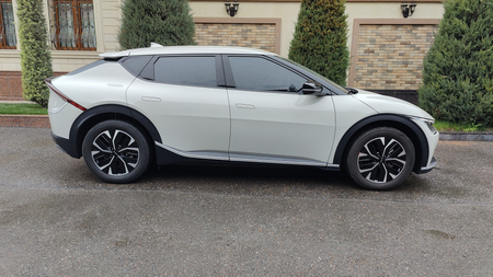 Продается KIA EV6, Электрокар  отличном состоянии!!