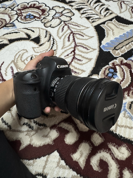Canon 6 D. Real oladigonla tel qilsin.