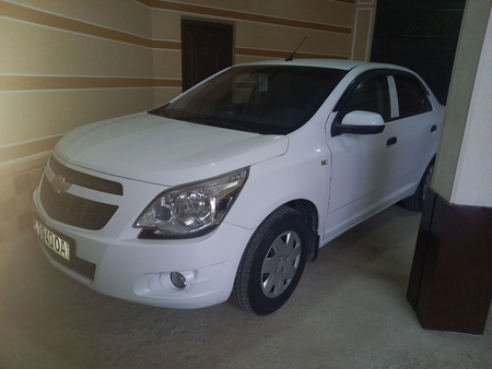 Кобалт 2019йил . Бир кул минилган.  Пробег 87000. Краска топ тоза.