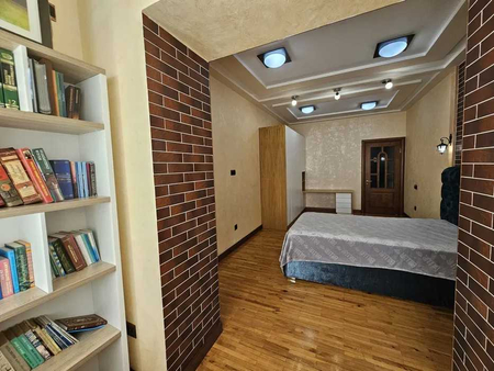 ID 217 4- комнатная квартира в Генерал Узаков