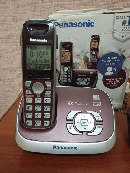 Продам радиотелефон PANASONIC две трубки на один телефонный номер.