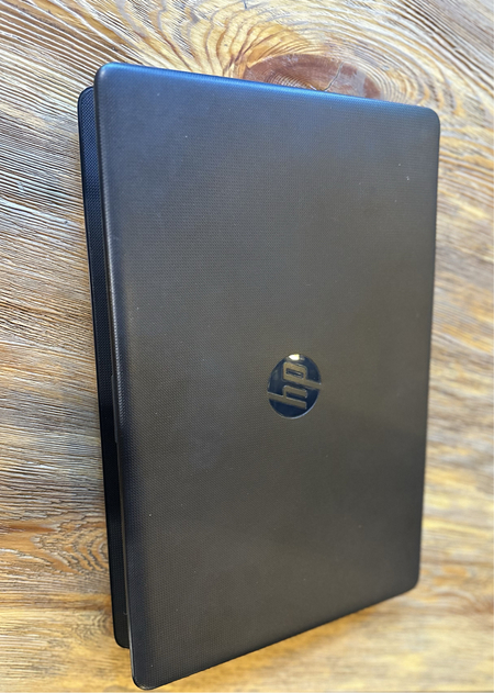 Notebook sotiladi. Hp intel core-i3 xolati yaxshi.