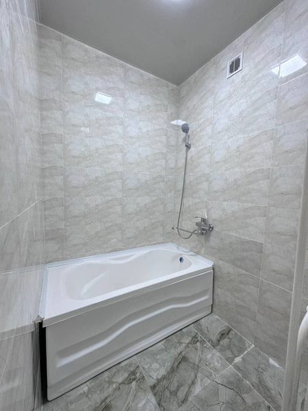 Юнусабад 11кв 2в3/2/4не торец 50м² СРОЧНО