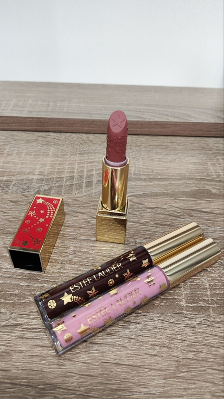 Помада Estée lauder оригинал. Новая.