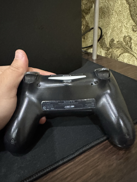 Playstation 4slim 1TB Ideal