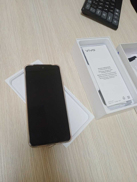 Vivo Y100 8/256 holati Ideal  kelishiladi