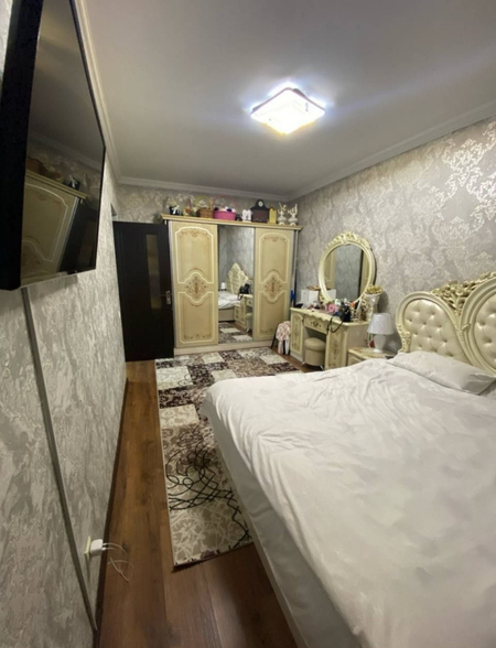 .Продам 2комнатную 58м2 в Янгичоштепа Разделный евроремонт с балконом.