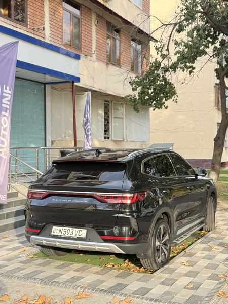 Byd song plus flagship