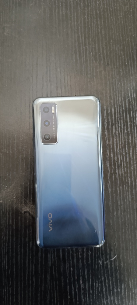 Vivo v 20 se Sotiladi
