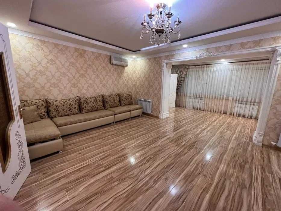 Срочно сдается 4/5/5 квартира 119 м²   Ор-р: МВД корзинка   (США)
