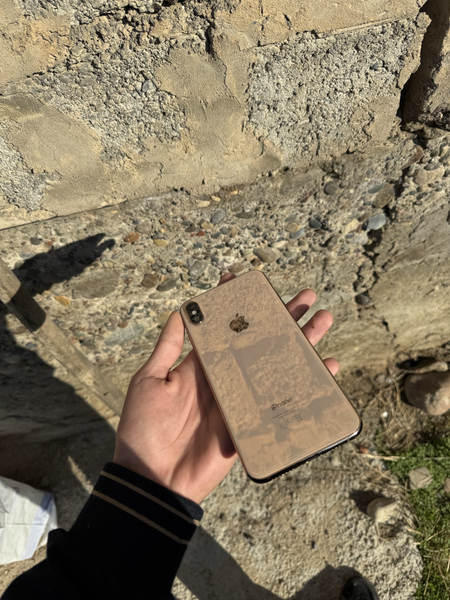 Айфон xs max 256gb karobka dokument yoq