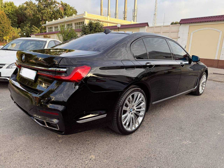BMW 750Li рестайл