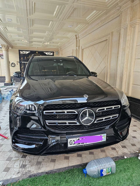 Mercedes-benz GLS 450 Продаю срочно машина новая шоколад  полный фул