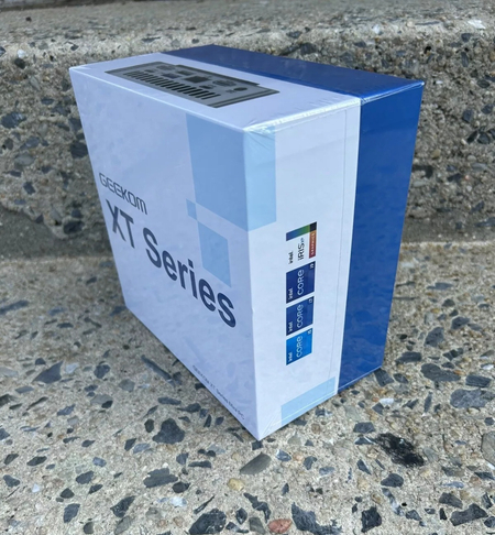 Мини пк GEEKOM xt12 i7-12650h 32gb ram 1tb SSD mini pc