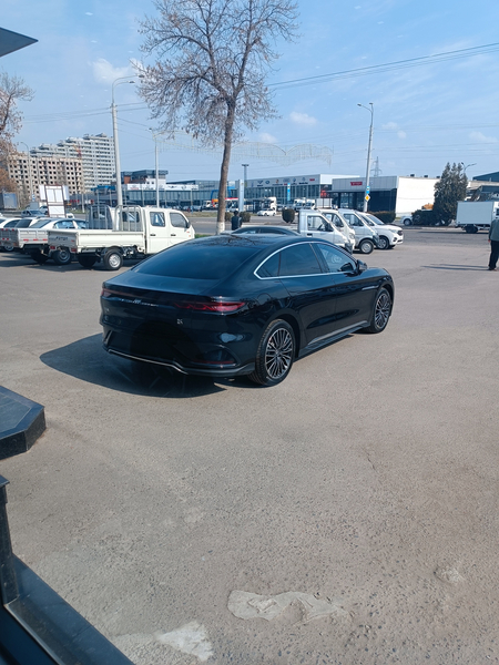 BYD HAN Noble 506 km