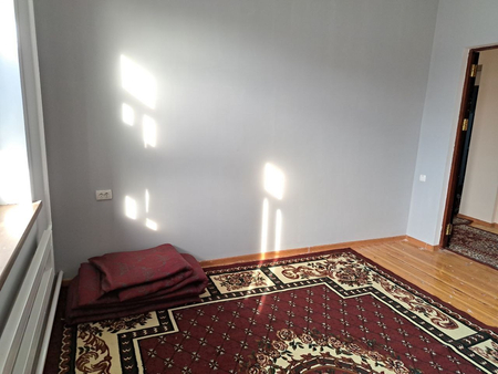 Urganch Karat kafeni orqasinda 2 xonali