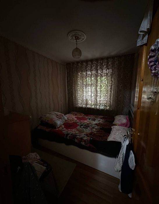 .Продам 2комнатную квартиру 1этаж разделный кирпич 45м2 Фархадскийрыно